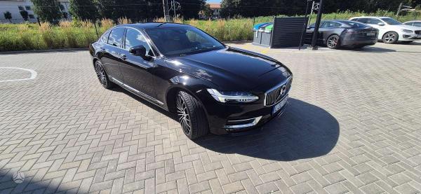Black Volvo S90 2017 in Vilnius, with an engine capacity of 1.97 L and mileage of 199 thousand km for 21500 €, photo 1 on AUTOMOTO.COM.LV