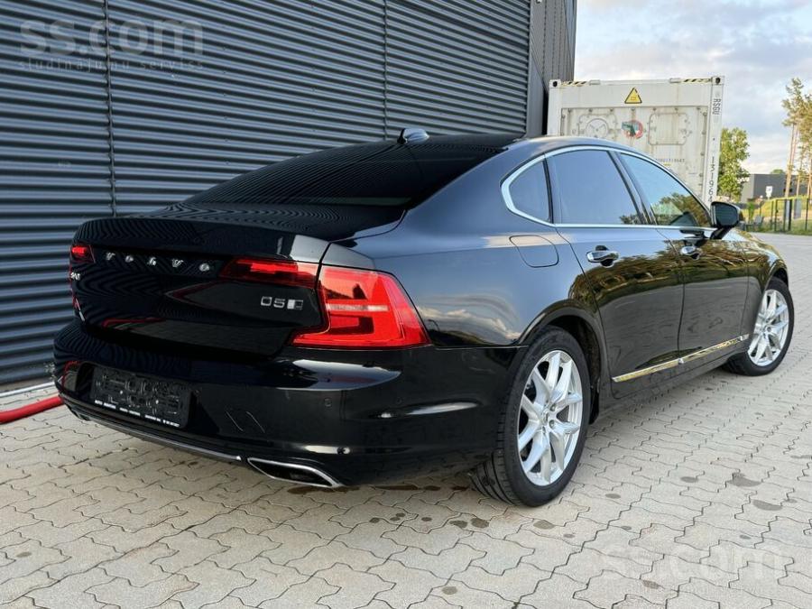 Melns Volvo S90 2018 Rīga, ar dzinēja tilpumu 2.00 L un nobraukumu 171 tūkst. km par 17990 €, foto 3 vietnē AUTOMOTO.COM.LV