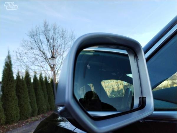 Black Volvo S90 2018 in Siauliai, with an engine capacity of 2.00 L and mileage of 127 thousand km for 22500 €, photo 11 on AUTOMOTO.COM.LV