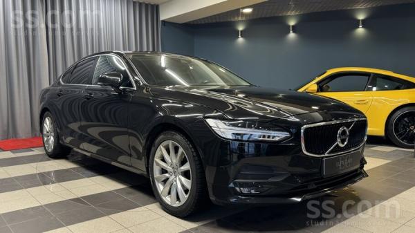 Black Volvo S90 2018 in Riga, with an engine capacity of 2.00 L and mileage of 158 thousand km for 18990 €, photo 3 on AUTOMOTO.COM.LV