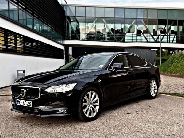 Black Volvo S90 2018 in Vilnius, with an engine capacity of 1.97 L and mileage of 158 thousand km for 19500 €, photo 1 on AUTOMOTO.COM.LV