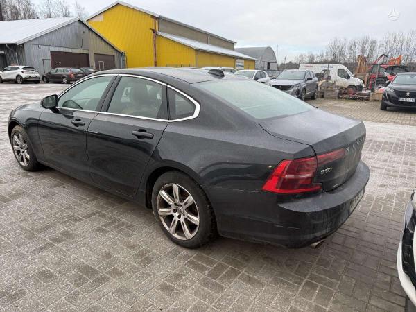 Melns Volvo S90 2018 Kauņa, ar dzinēja tilpumu 1.97 L un nobraukumu 254 tūkst. km par 10300 €, foto 3 vietnē AUTOMOTO.COM.LV