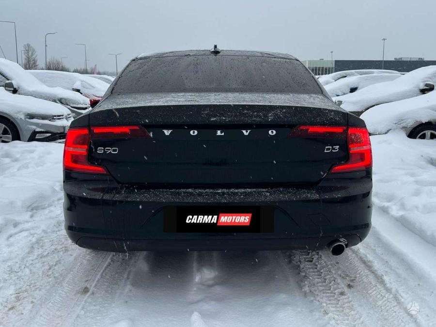 Black Volvo S90 2018 in Vilnius, with an engine capacity of 1.97 L and mileage of 225 thousand km for 15790 €, photo 6 on AUTOMOTO.COM.LV