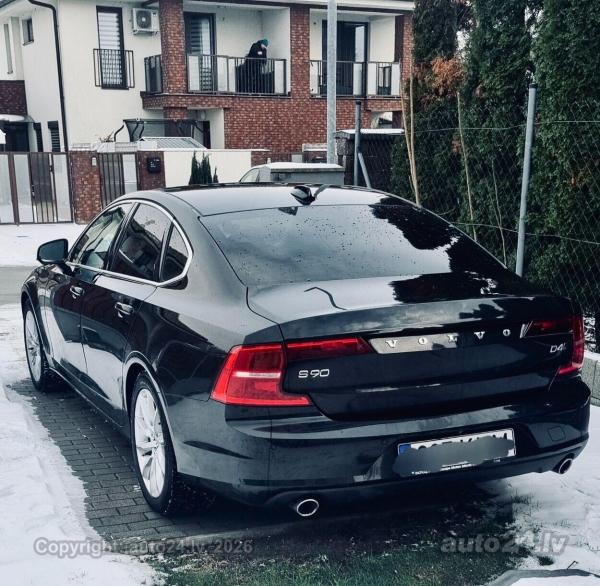 Black Volvo S90 2018 in Tallinn, with an engine capacity of 2.00 L and mileage of 179 thousand km for 26400 €, photo 3 on AUTOMOTO.COM.LV