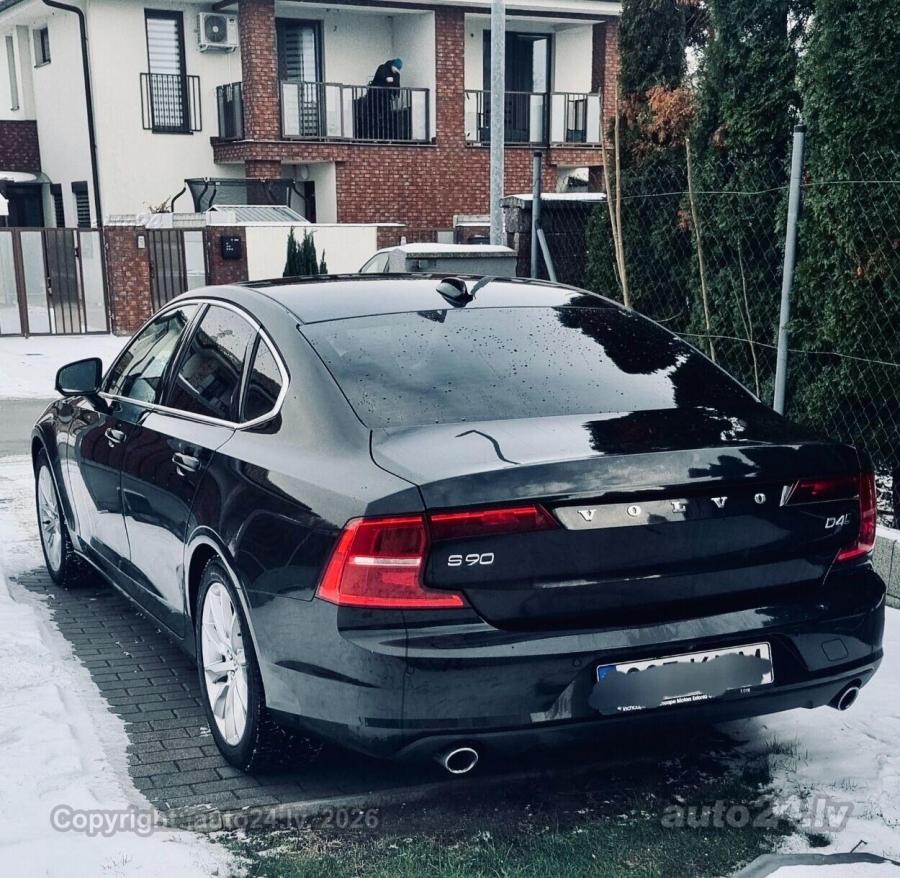 Melns Volvo S90 2018 Tallina, ar dzinēja tilpumu 2.00 L un nobraukumu 179 tūkst. km par 26400 €, foto 3 vietnē AUTOMOTO.COM.LV