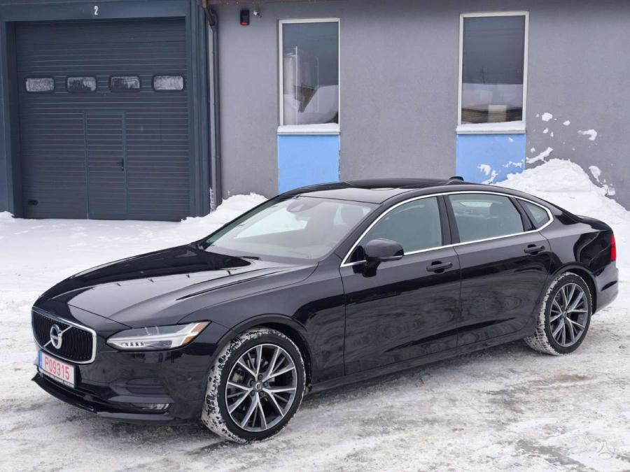 Black Volvo S90 2018 in Klaipeda, with an engine capacity of 2.00 L and mileage of 52 thousand km for 21500 €, photo 3 on AUTOMOTO.COM.LV