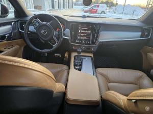 Melns Volvo S90 2018 Viļņa, ar dzinēja tilpumu 2.00 L un nobraukumu 175 tūkst. km par 25950 €, foto 13 vietnē AUTOMOTO.COM.LV