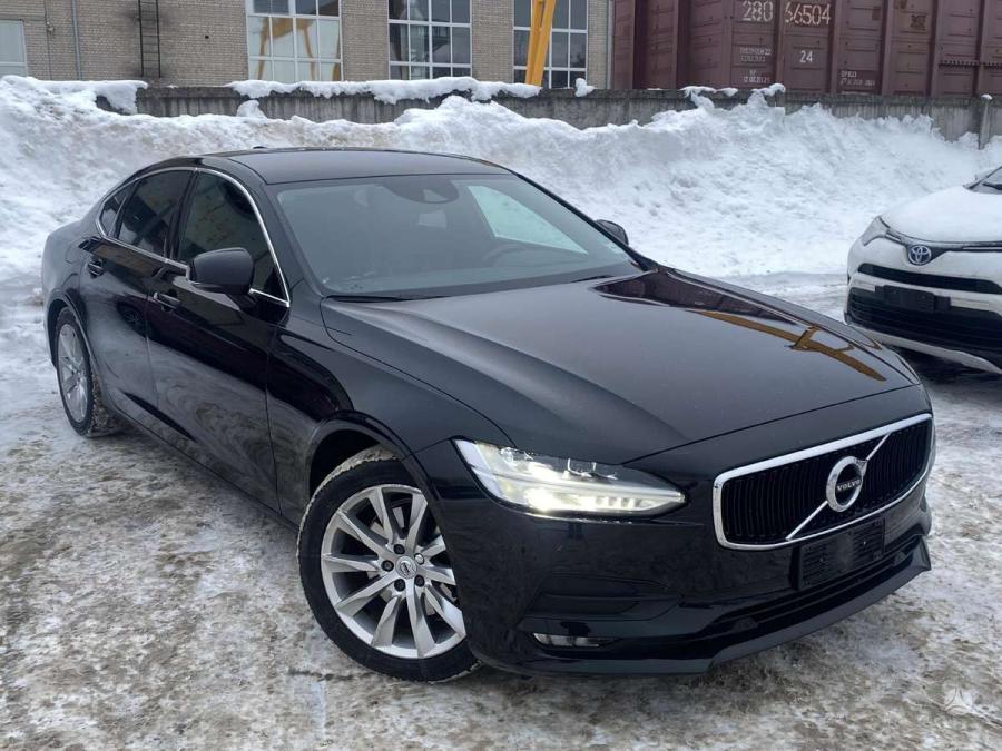Black Volvo S90 2018 in Vilnius, with an engine capacity of 1.97 L and mileage of 224 thousand km for 14400 €, photo 5 on AUTOMOTO.COM.LV