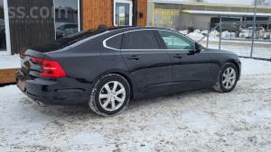 Black Volvo S90 2018 in Riga, with an engine capacity of 2.00 L and mileage of 163 thousand km for 18900 €, photo 15 on AUTOMOTO.COM.LV