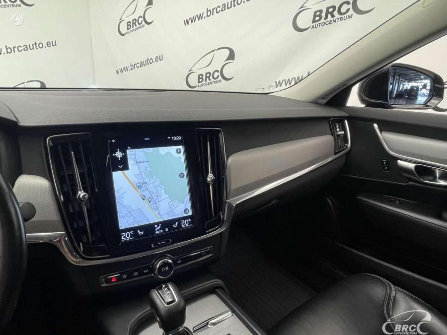 Black Volvo S90 2018 in Vilnius, with an engine capacity of 1.97 L and mileage of 294 thousand km for 14400 €, photo 25 on AUTOMOTO.COM.LV