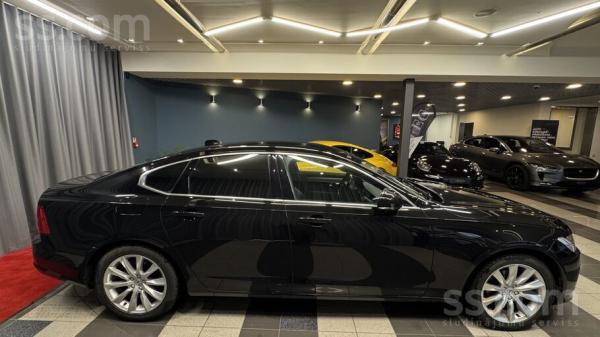 Melns Volvo S90 2018 Rīga, ar dzinēja tilpumu 2.00 L un nobraukumu 158 tūkst. km par 17990 €, foto 4 vietnē AUTOMOTO.COM.LV