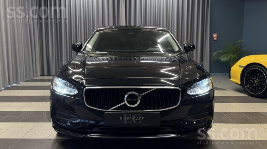 Black Volvo S90 2018 in Riga, with an engine capacity of 2.00 L and mileage of 158 thousand km for 17990 €, photo 8 on AUTOMOTO.COM.LV
