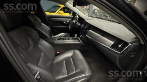 Black Volvo S90 2018 in Riga, with an engine capacity of 2.00 L and mileage of 158 thousand km for 17990 €, photo 9 on AUTOMOTO.COM.LV