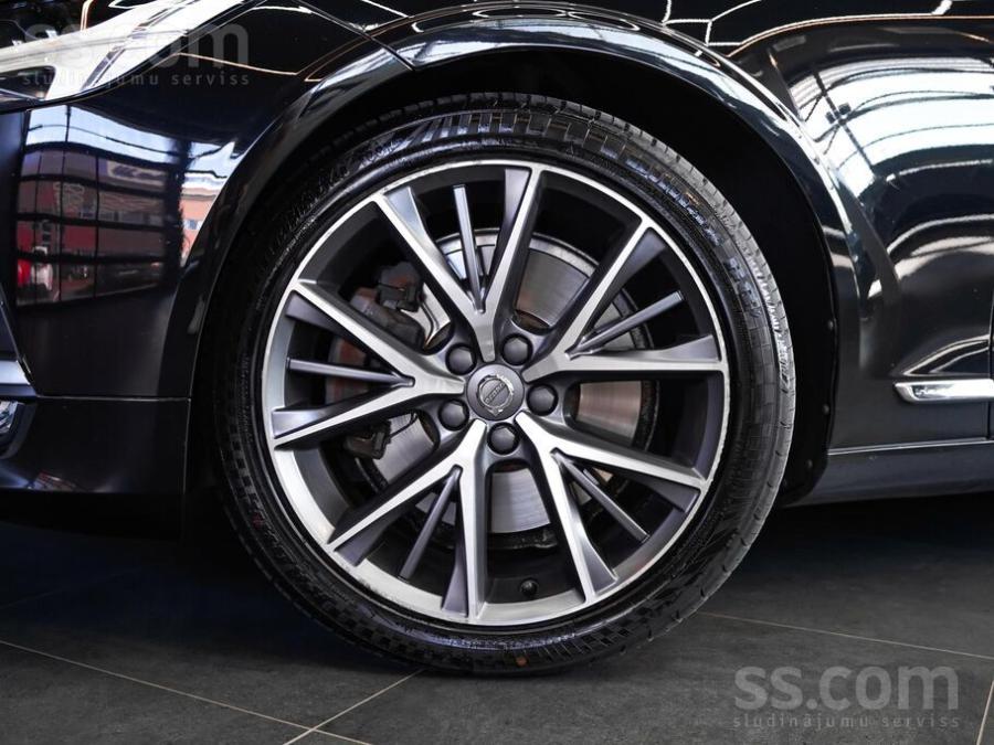 Melns Volvo S90 2018 Tallina, ar dzinēja tilpumu 0.00 L un nobraukumu 124 tūkst. km par 23900 €, foto 5 vietnē AUTOMOTO.COM.LV