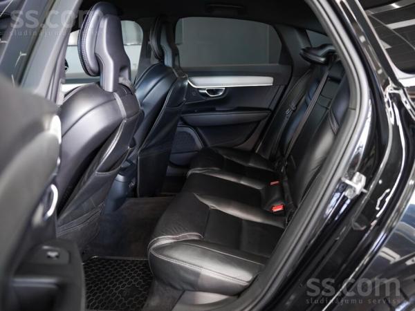 Black Volvo S90 2018 in Tallinn, with an engine capacity of 0.00 L and mileage of 124 thousand km for 23900 €, photo 8 on AUTOMOTO.COM.LV
