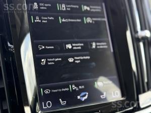 Black Volvo S90 2018 in Riga, with an engine capacity of 2.00 L and mileage of 206 thousand km for 17900 €, photo 9 on AUTOMOTO.COM.LV