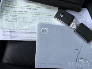 Black Volvo S90 2018 in Riga, with an engine capacity of 2.00 L and mileage of 206 thousand km for 17900 €, photo 25 on AUTOMOTO.COM.LV