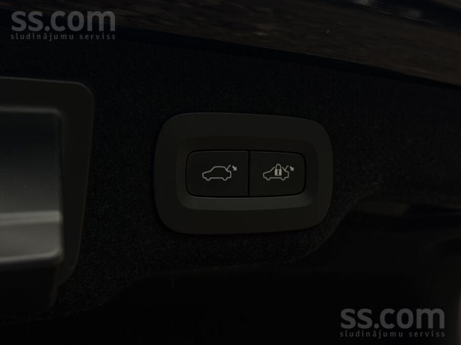 Melns Volvo S90 2018 Jelgava, ar dzinēja tilpumu 2.00 L un nobraukumu 189 tūkst. km par 23900 €, foto 14 vietnē AUTOMOTO.COM.LV