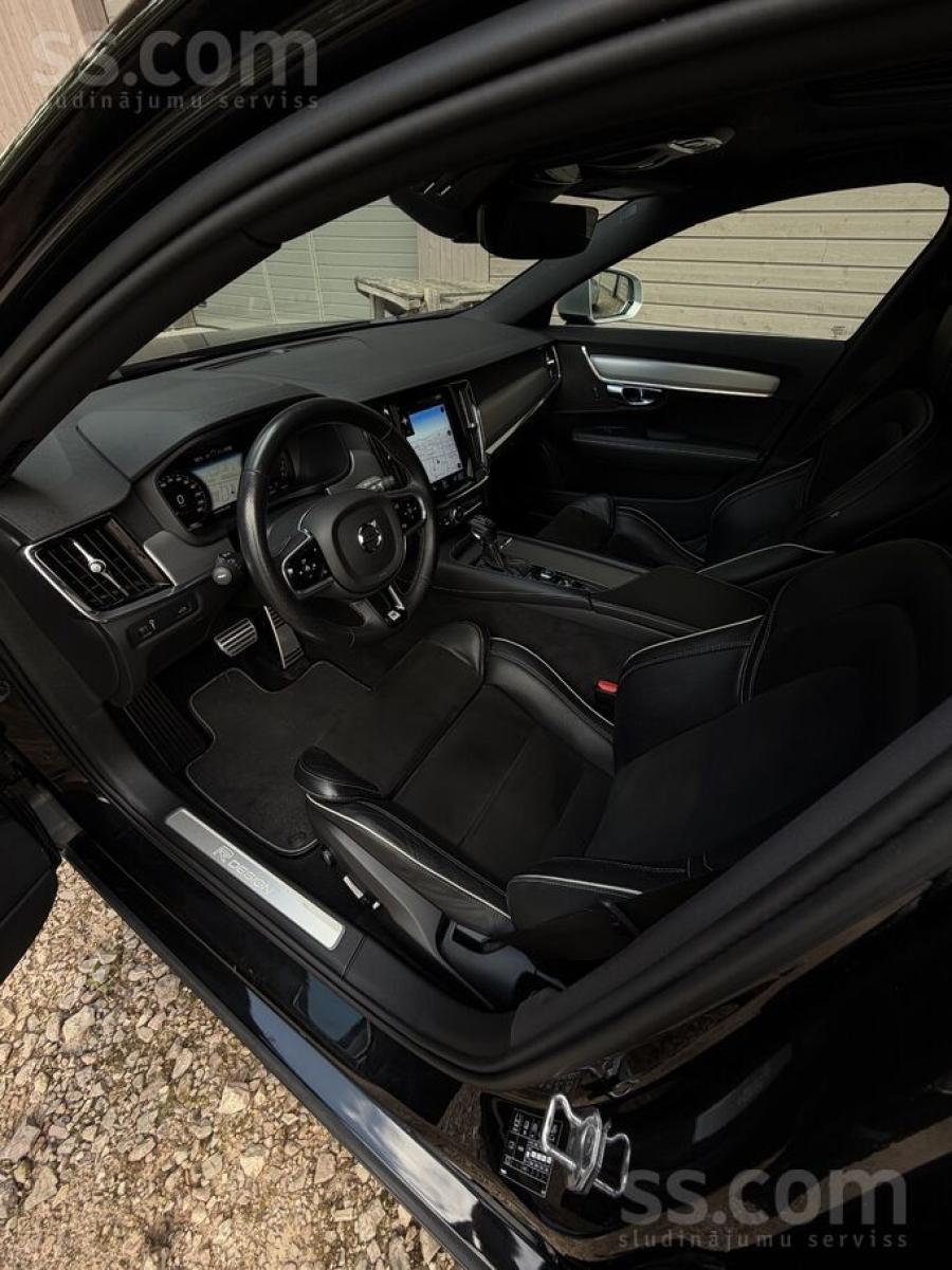Melns Volvo S90 2018 Jelgava, ar dzinēja tilpumu 2.00 L un nobraukumu 189 tūkst. km par 23900 €, foto 15 vietnē AUTOMOTO.COM.LV