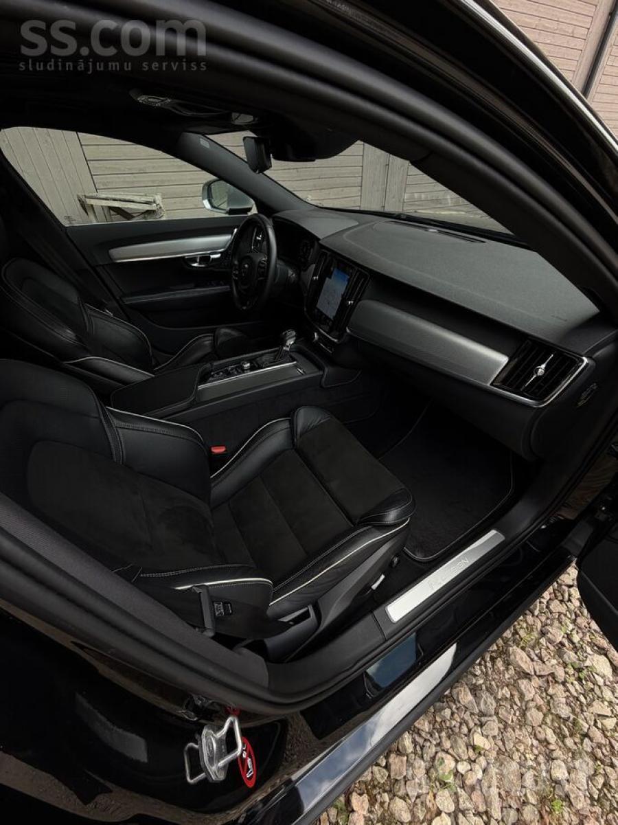 Melns Volvo S90 2018 Jelgava, ar dzinēja tilpumu 2.00 L un nobraukumu 189 tūkst. km par 23900 €, foto 17 vietnē AUTOMOTO.COM.LV