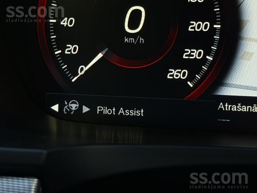 Melns Volvo S90 2018 Jelgava, ar dzinēja tilpumu 2.00 L un nobraukumu 189 tūkst. km par 23900 €, foto 26 vietnē AUTOMOTO.COM.LV
