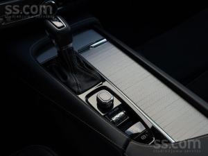 Melns Volvo S90 2018 Jelgava, ar dzinēja tilpumu 2.00 L un nobraukumu 189 tūkst. km par 23900 €, foto 28 vietnē AUTOMOTO.COM.LV