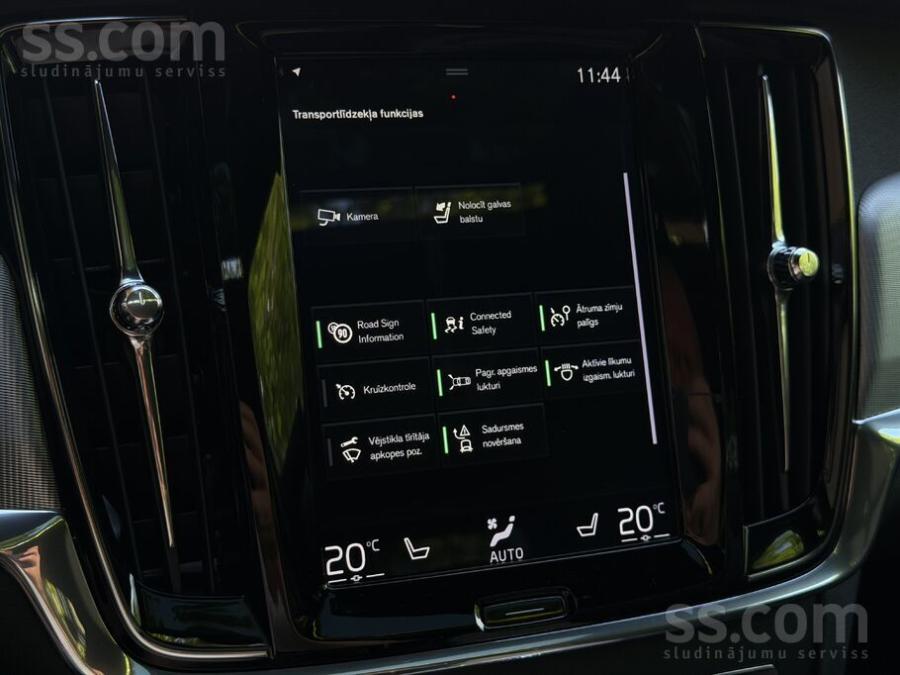 Melns Volvo S90 2018 Jelgava, ar dzinēja tilpumu 2.00 L un nobraukumu 189 tūkst. km par 23900 €, foto 30 vietnē AUTOMOTO.COM.LV