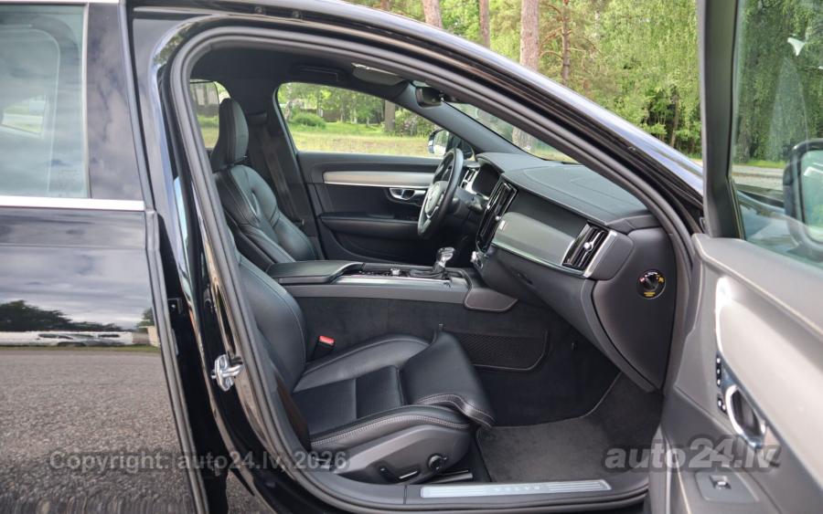 Melns Volvo S90 2018 Tartu, ar dzinēja tilpumu 2.00 L un nobraukumu 157 tūkst. km par 21999 €, foto 13 vietnē AUTOMOTO.COM.LV
