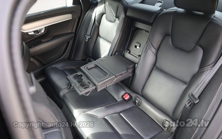 Melns Volvo S90 2018 Tartu, ar dzinēja tilpumu 2.00 L un nobraukumu 157 tūkst. km par 21999 €, foto 16 vietnē AUTOMOTO.COM.LV