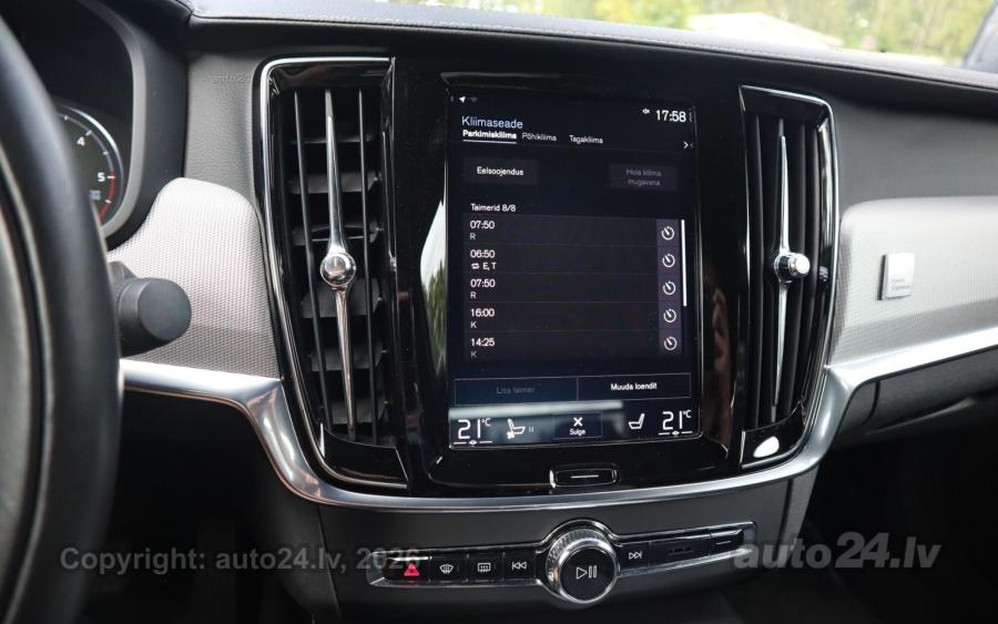 Melns Volvo S90 2018 Tartu, ar dzinēja tilpumu 2.00 L un nobraukumu 157 tūkst. km par 21999 €, foto 19 vietnē AUTOMOTO.COM.LV