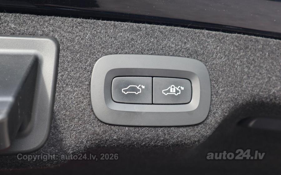 Melns Volvo S90 2018 Tartu, ar dzinēja tilpumu 2.00 L un nobraukumu 157 tūkst. km par 21999 €, foto 22 vietnē AUTOMOTO.COM.LV