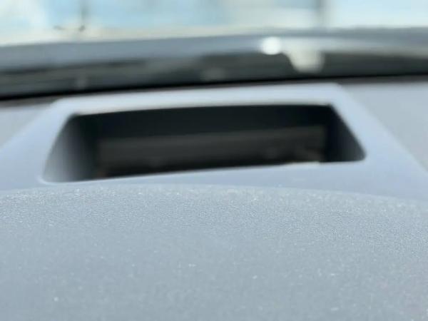 Black Volvo S90 2018 in Riga, with an engine capacity of 2.00 L and mileage of 206 thousand km for 17900 €, photo 9 on AUTOMOTO.COM.LV