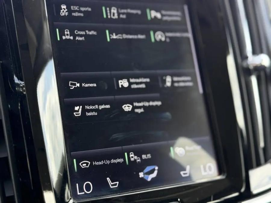 Melns Volvo S90 2018 Rīga, ar dzinēja tilpumu 2.00 L un nobraukumu 206 tūkst. km par 17900 €, foto 12 vietnē AUTOMOTO.COM.LV
