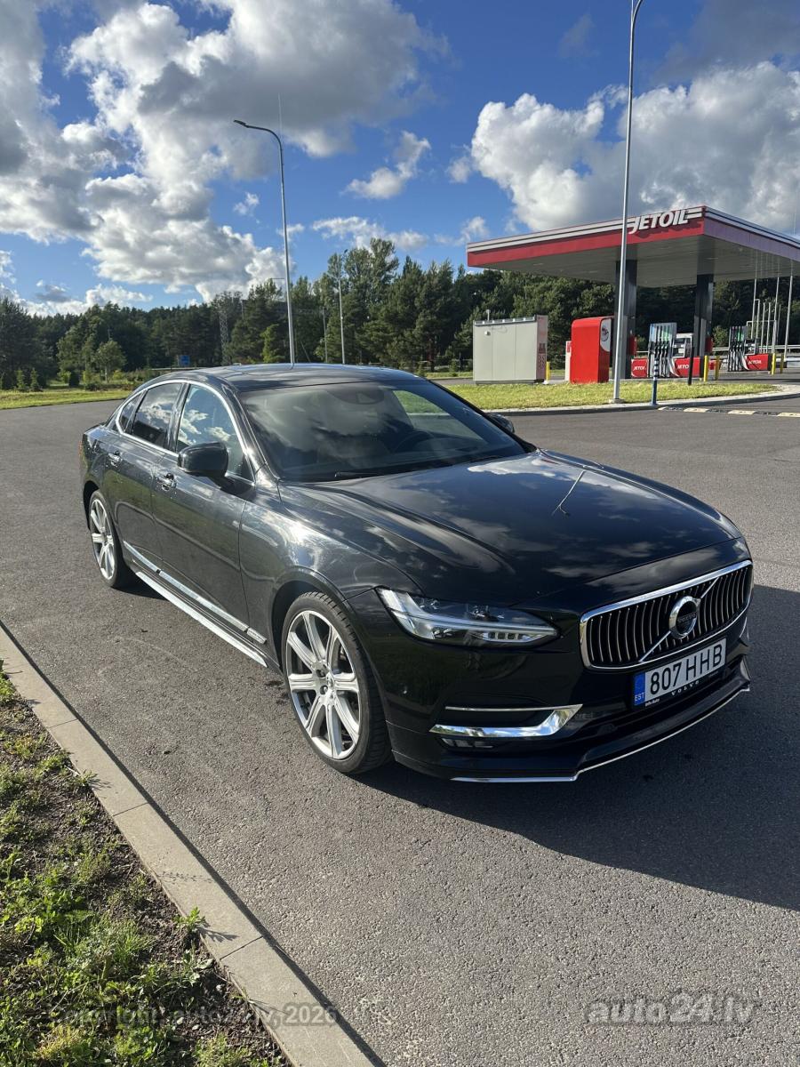 Black Volvo S90 2018 in Tallinn, with an engine capacity of 2.00 L and mileage of 145 thousand km for 27900 €, photo 3 on AUTOMOTO.COM.LV