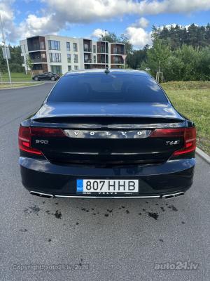 Black Volvo S90 2018 in Tallinn, with an engine capacity of 2.00 L and mileage of 145 thousand km for 27900 €, photo 8 on AUTOMOTO.COM.LV