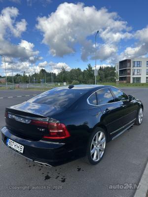 Black Volvo S90 2018 in Tallinn, with an engine capacity of 2.00 L and mileage of 145 thousand km for 27900 €, photo 9 on AUTOMOTO.COM.LV