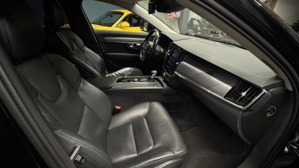 Melns Volvo S90 2018 Rīga, ar dzinēja tilpumu 2.00 L un nobraukumu 158 tūkst. km par 17990 €, foto 7 vietnē AUTOMOTO.COM.LV