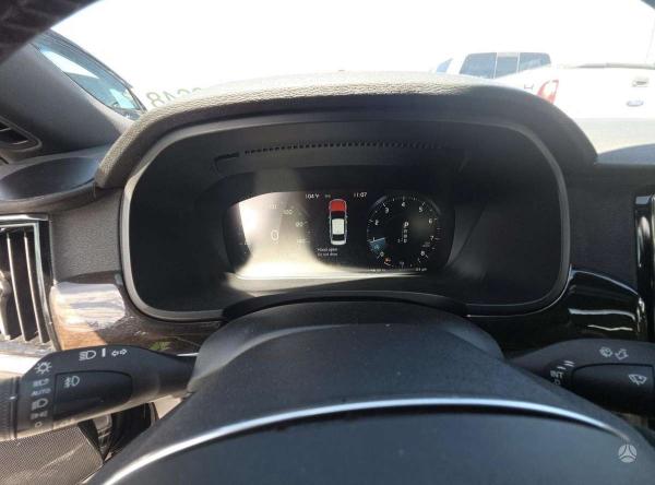 Melns Volvo S90 2018 Ukmergė, ar dzinēja tilpumu 1.97 L un nobraukumu 286 tūkst. km par 9200 €, foto 5 vietnē AUTOMOTO.COM.LV