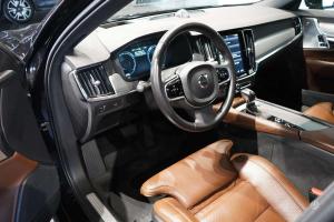 Melns Volvo S90 2018 Viļņa, ar dzinēja tilpumu 1.97 L un nobraukumu 267 tūkst. km par 18900 €, foto 9 vietnē AUTOMOTO.COM.LV