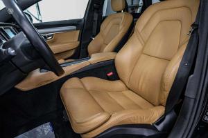 Black Volvo S90 2018 in Kaunas, with an engine capacity of 2.00 L and mileage of 255 thousand km for 15990 €, photo 7 on AUTOMOTO.COM.LV