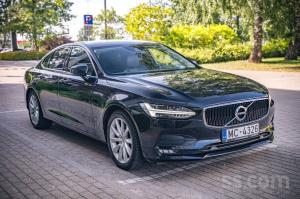Black Volvo S90 2018 in Riga, with an engine capacity of 2.00 L and mileage of 176 thousand km for 16990 €, photo 4 on AUTOMOTO.COM.LV