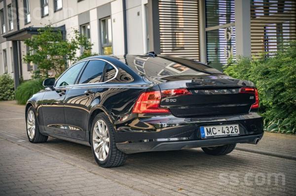 Melns Volvo S90 2018 Rīga, ar dzinēja tilpumu 2.00 L un nobraukumu 176 tūkst. km par 16990 €, foto 6 vietnē AUTOMOTO.COM.LV
