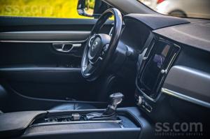 Black Volvo S90 2018 in Riga, with an engine capacity of 2.00 L and mileage of 176 thousand km for 16990 €, photo 13 on AUTOMOTO.COM.LV