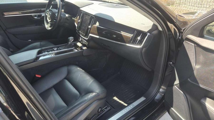 Melns Volvo S90 2018 Klaipėda, ar dzinēja tilpumu 2.00 L un nobraukumu 51 tūkst. km par 16500 €, foto 5 vietnē AUTOMOTO.COM.LV
