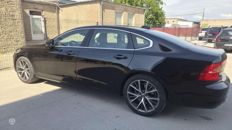 Melns Volvo S90 2018 Klaipėda, ar dzinēja tilpumu 2.00 L un nobraukumu 51 tūkst. km par 16500 €, foto 8 vietnē AUTOMOTO.COM.LV