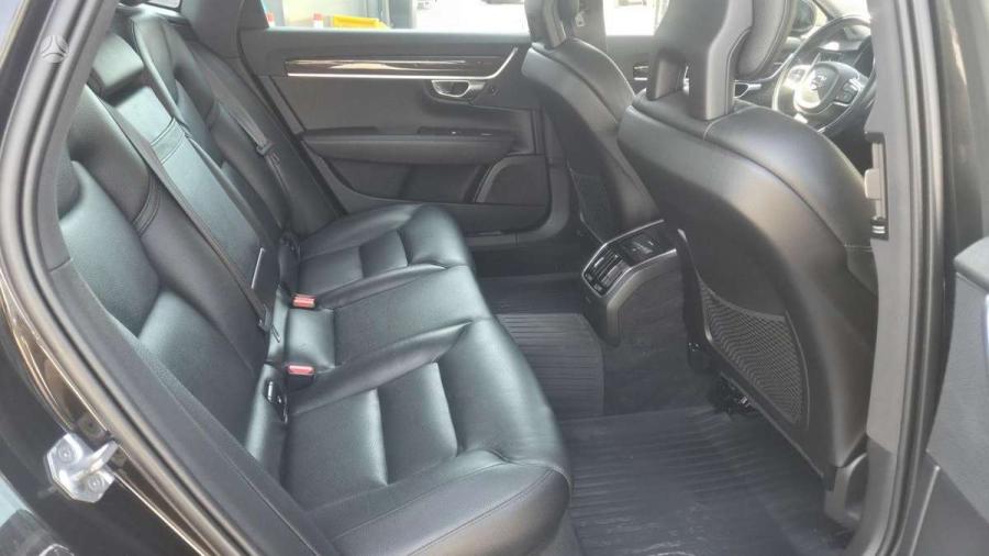 Melns Volvo S90 2018 Klaipėda, ar dzinēja tilpumu 2.00 L un nobraukumu 51 tūkst. km par 16500 €, foto 20 vietnē AUTOMOTO.COM.LV