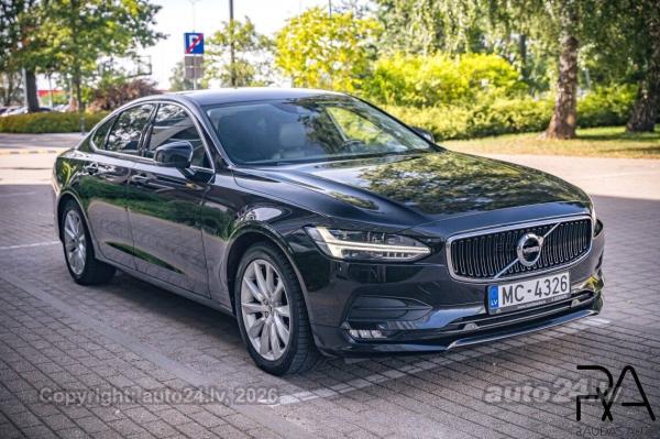 Volvo S90 2018 in Riga on AUTOMOTO.COM.LV Black Volvo S90 2018 in Riga, with an engine capacity of 2.00 L and mileage of 176 thousand km for 16990 €, photo 4 on AUTOMOTO.COM.LV