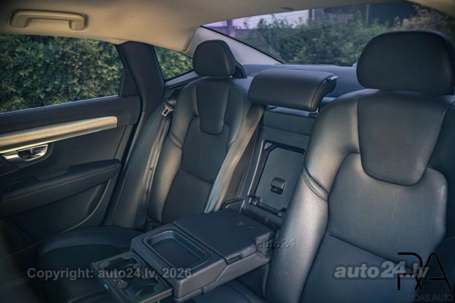 Melns Volvo S90 2018 Rīga, ar dzinēja tilpumu 2.00 L un nobraukumu 176 tūkst. km par 16990 €, foto 20 vietnē AUTOMOTO.COM.LV
