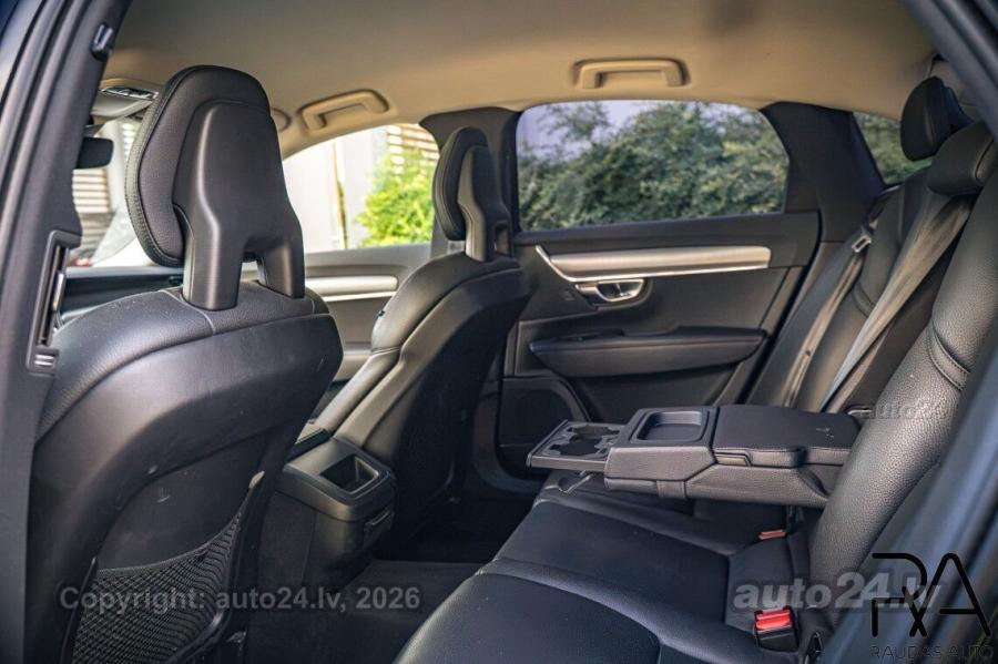 Melns Volvo S90 2018 Rīga, ar dzinēja tilpumu 2.00 L un nobraukumu 176 tūkst. km par 16990 €, foto 21 vietnē AUTOMOTO.COM.LV