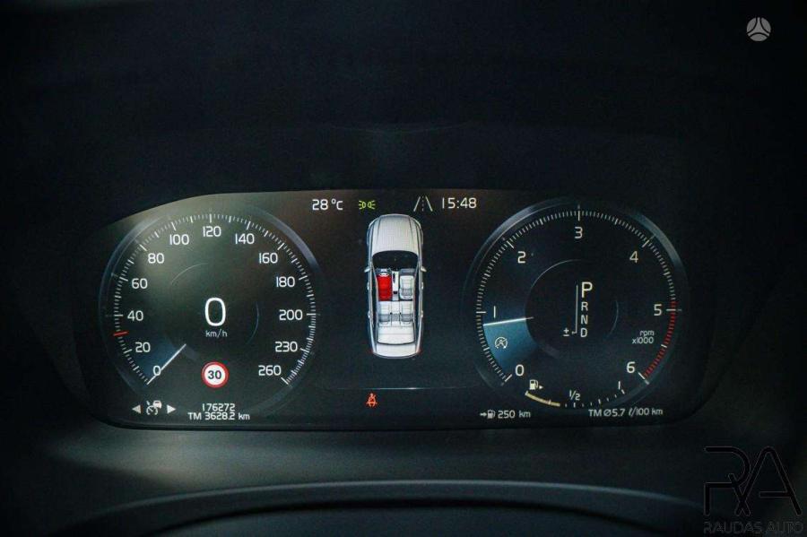 Black Volvo S90 2018 in Riga, with an engine capacity of 1.97 L and mileage of 176 thousand km for 16990 €, photo 12 on AUTOMOTO.COM.LV
